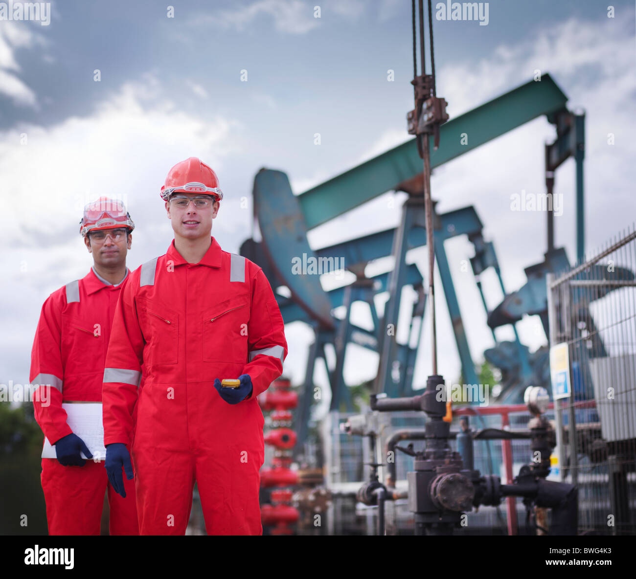 Pumpjack Oil Field High Resolution Stock Photography and Images - Alamy