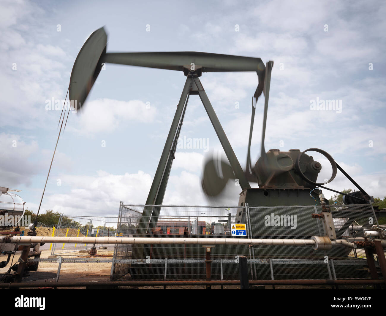 Well Oil Pump Industry High Resolution Stock Photography and Images - Alamy