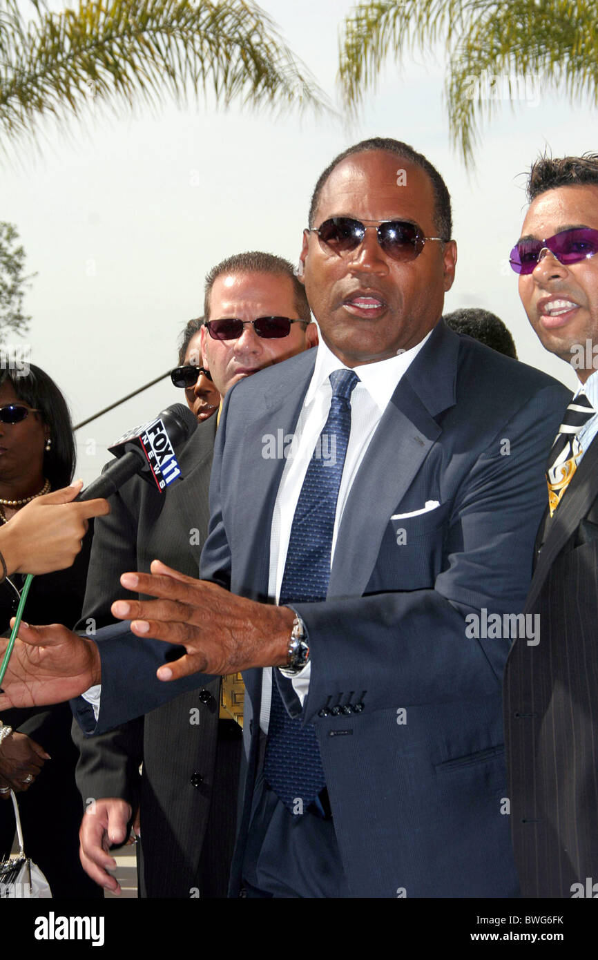 funeral services for lawyer Johnnie L. Cochran, Jr Stock Photo - Alamy