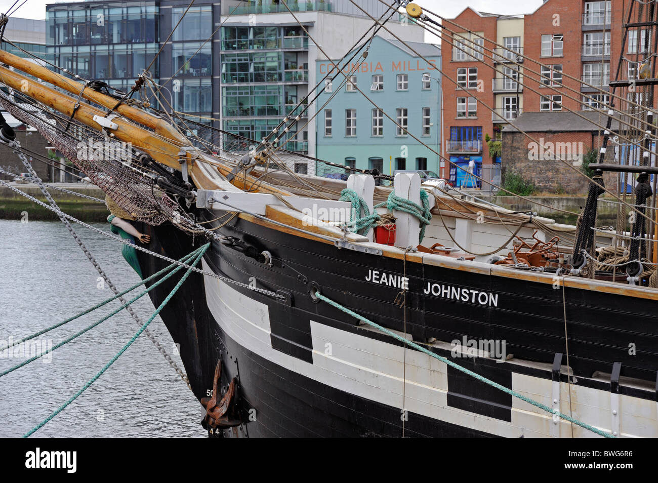 The Jeanie Johnston, Famine museum on the Liffey river, Dublin, Ireland ...