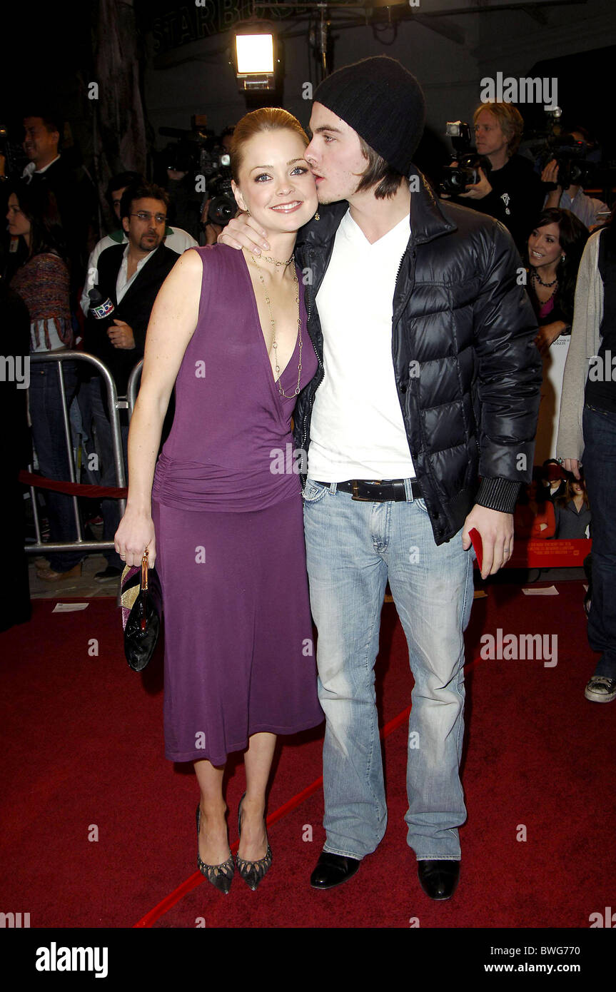 THE FAMILY STONE Premiere Stock Photo - Alamy