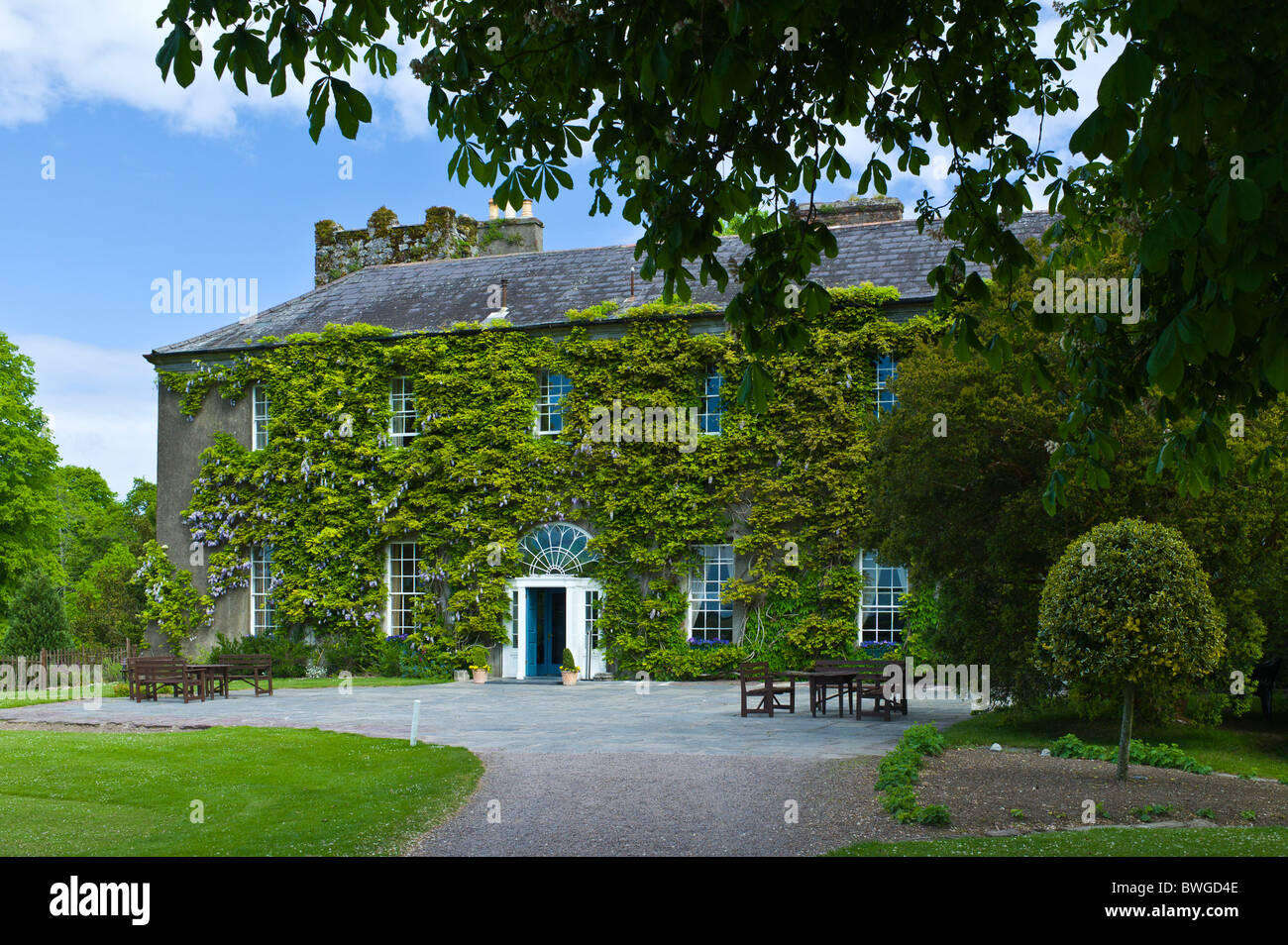 The famous Ballymaloe House Hotel and Cookery School, County Cork ...