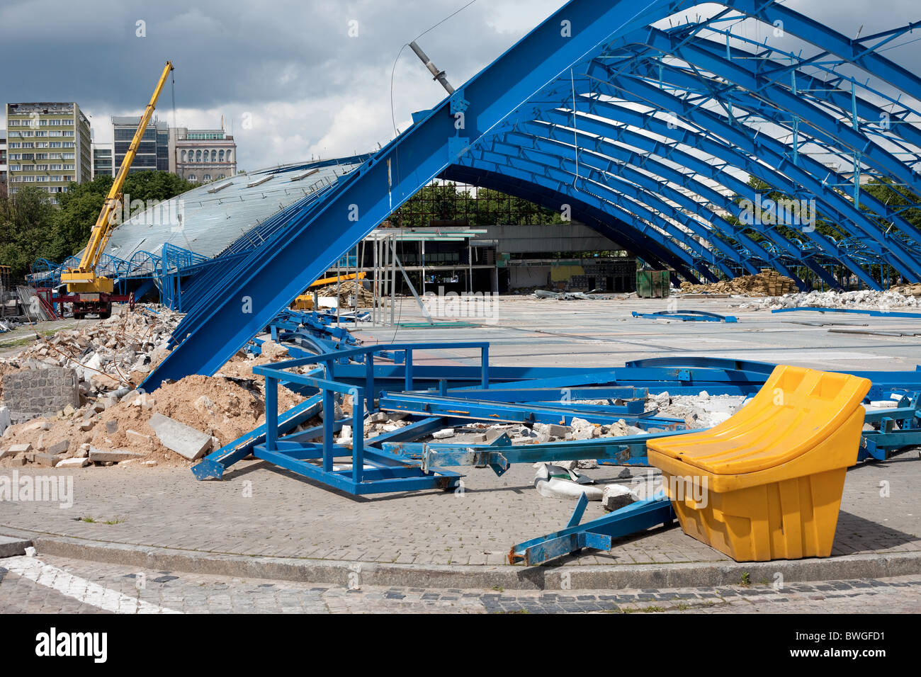 Mall structure hi-res stock photography and images - Alamy