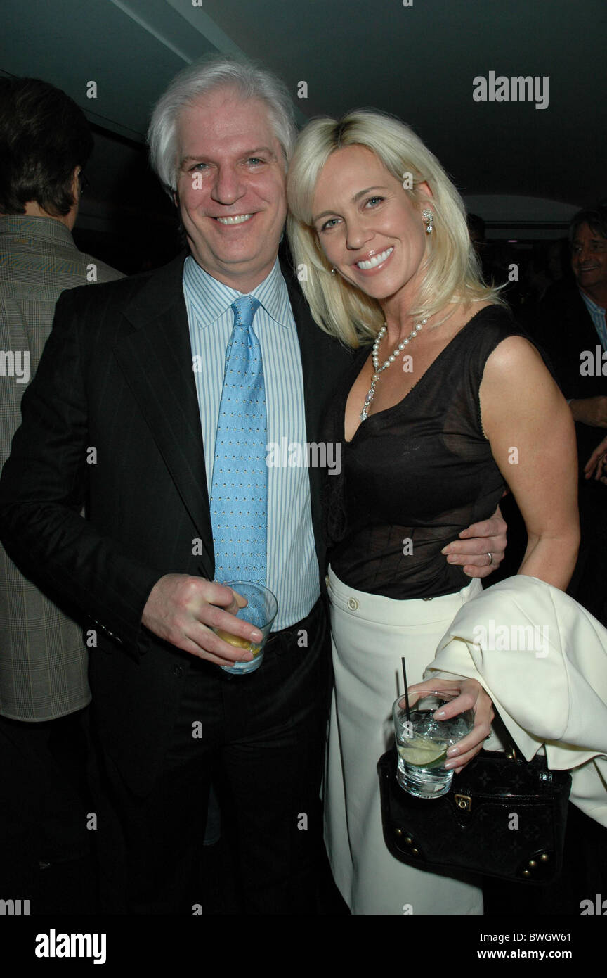 Robin modell hi-res stock photography and images - Alamy