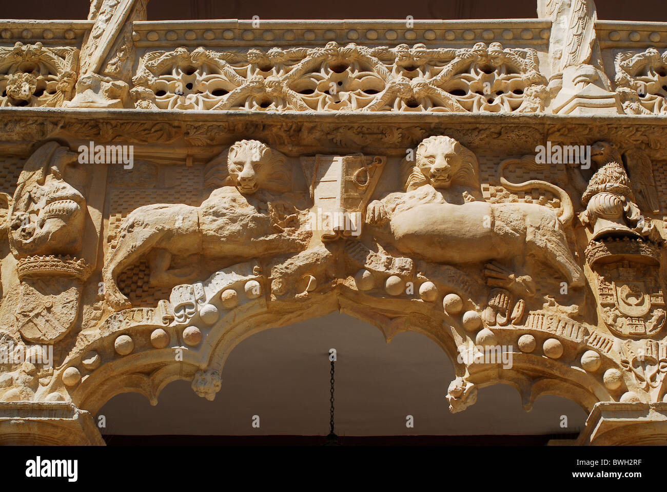 Palacio del Infantado. Patio de los Leones. Guadalajara. España ...