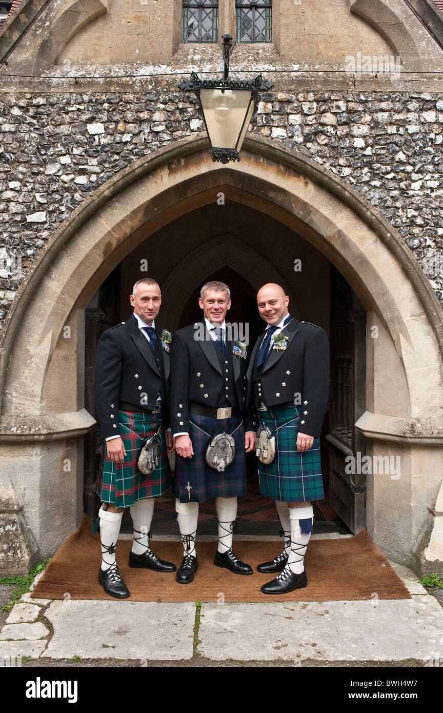 Scottish traditional dress kilt man hi-res stock photography and images ...