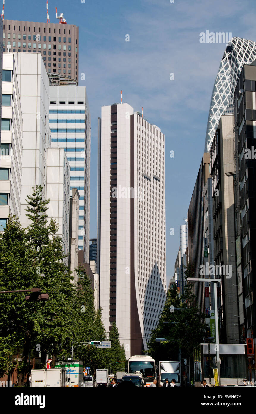 street scene, Shinjuku, Tokyo, Japan Stock Photo - Alamy