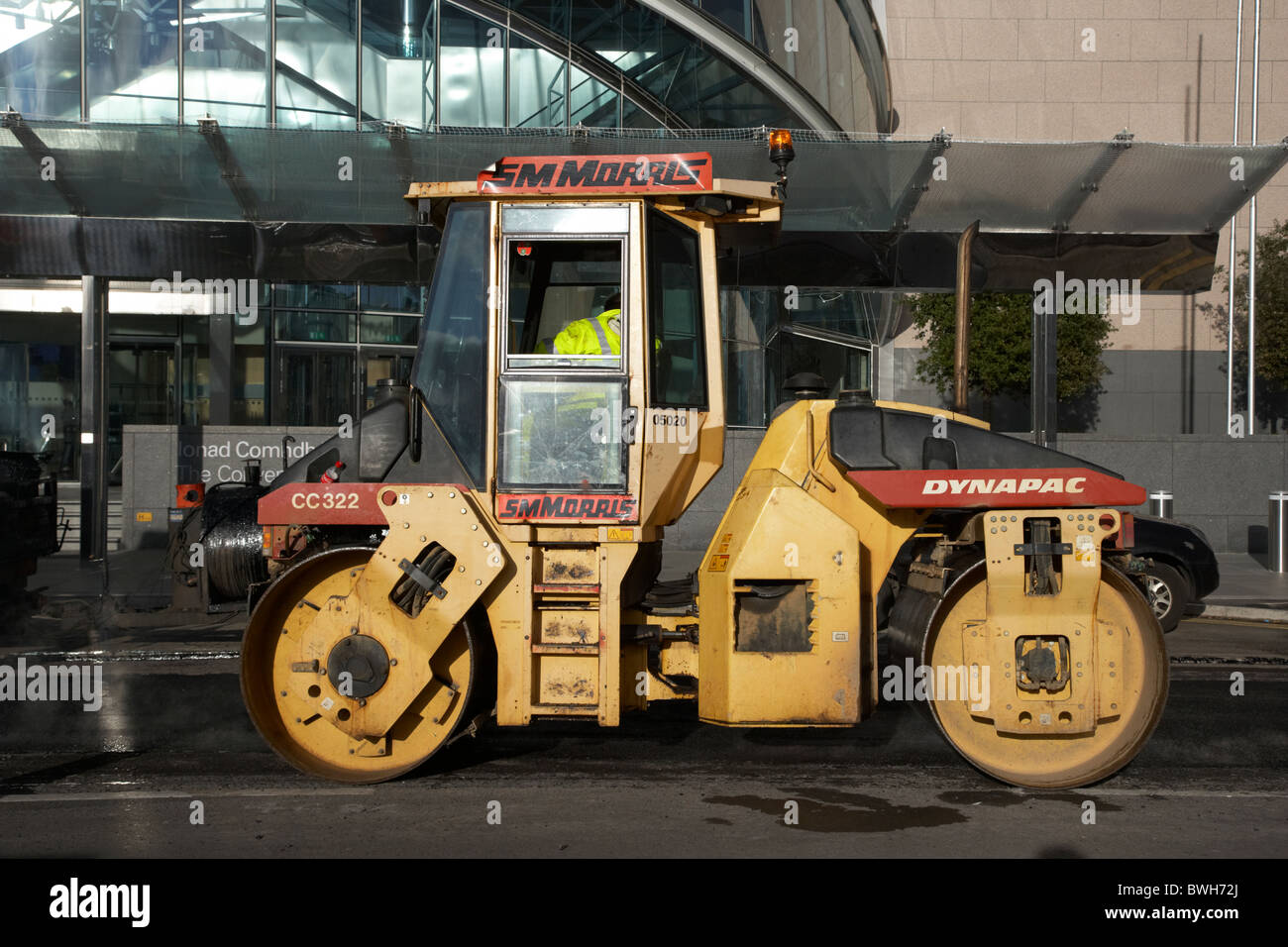 Roadroller hi-res stock photography and images - Alamy