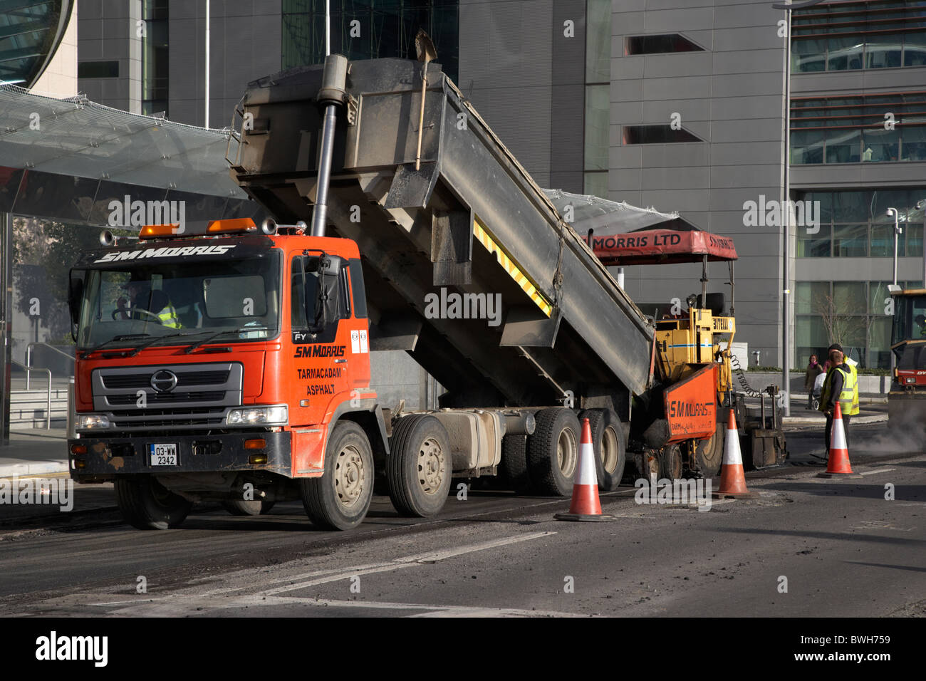 Tarmac Lorry High Resolution Stock Photography and Images - Alamy