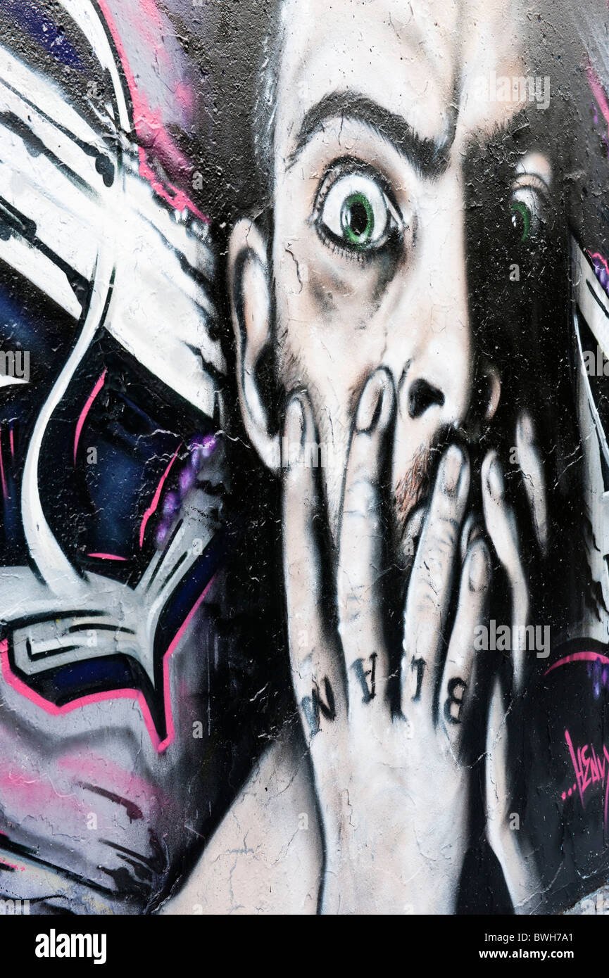 graffiti face on wall Stock Photo - Alamy
