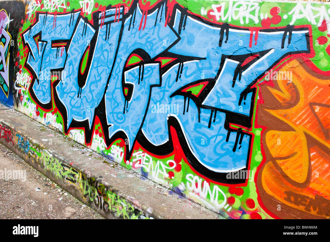 Blue graffiti word hi-res stock photography and images - Alamy