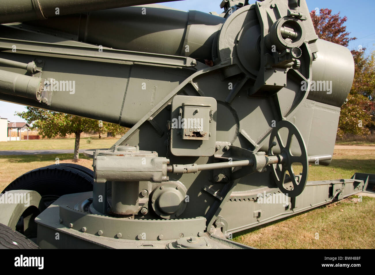 155 mm artillery shell hi-res stock photography and images - Alamy