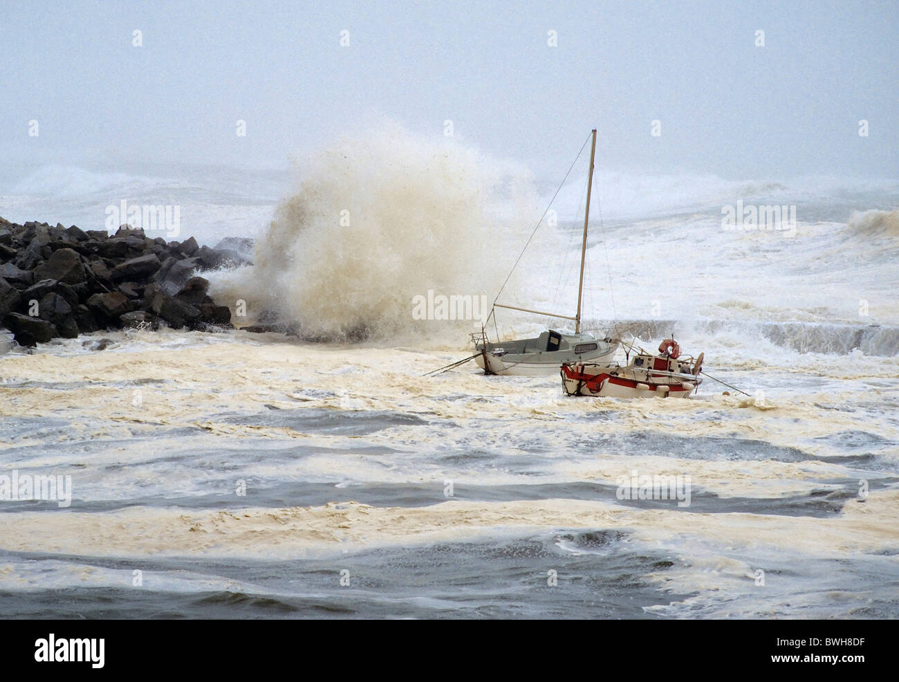 Boats rocking by waves hi-res stock photography and images - Alamy