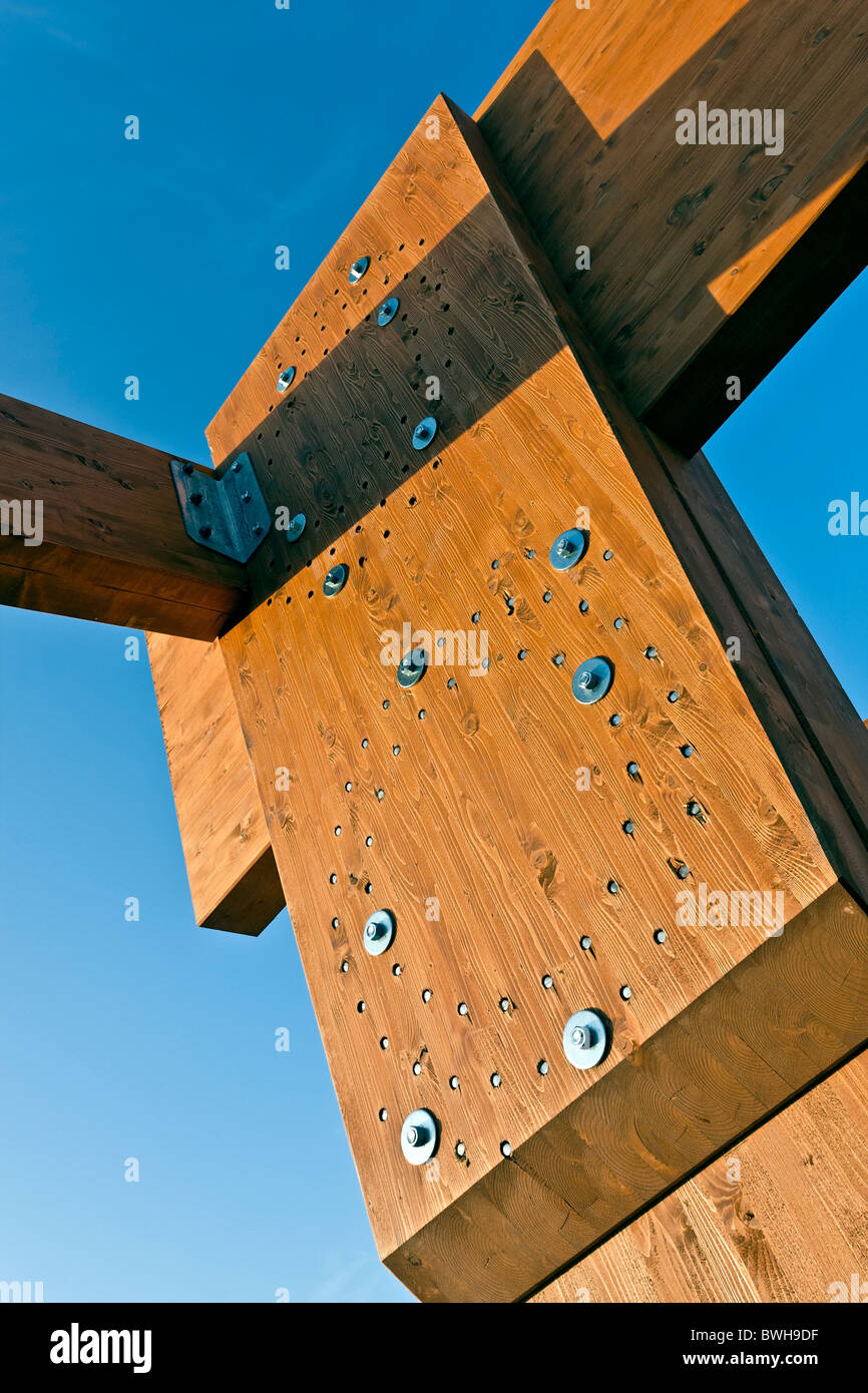 Structural Frame Glulam detail - bolted connection Stock Photo - Alamy