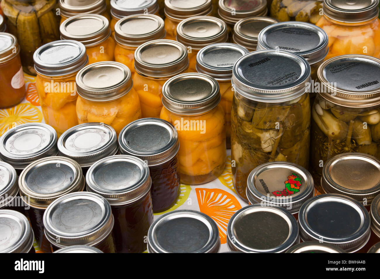 preserve jars farmers market Stock Photo - Alamy