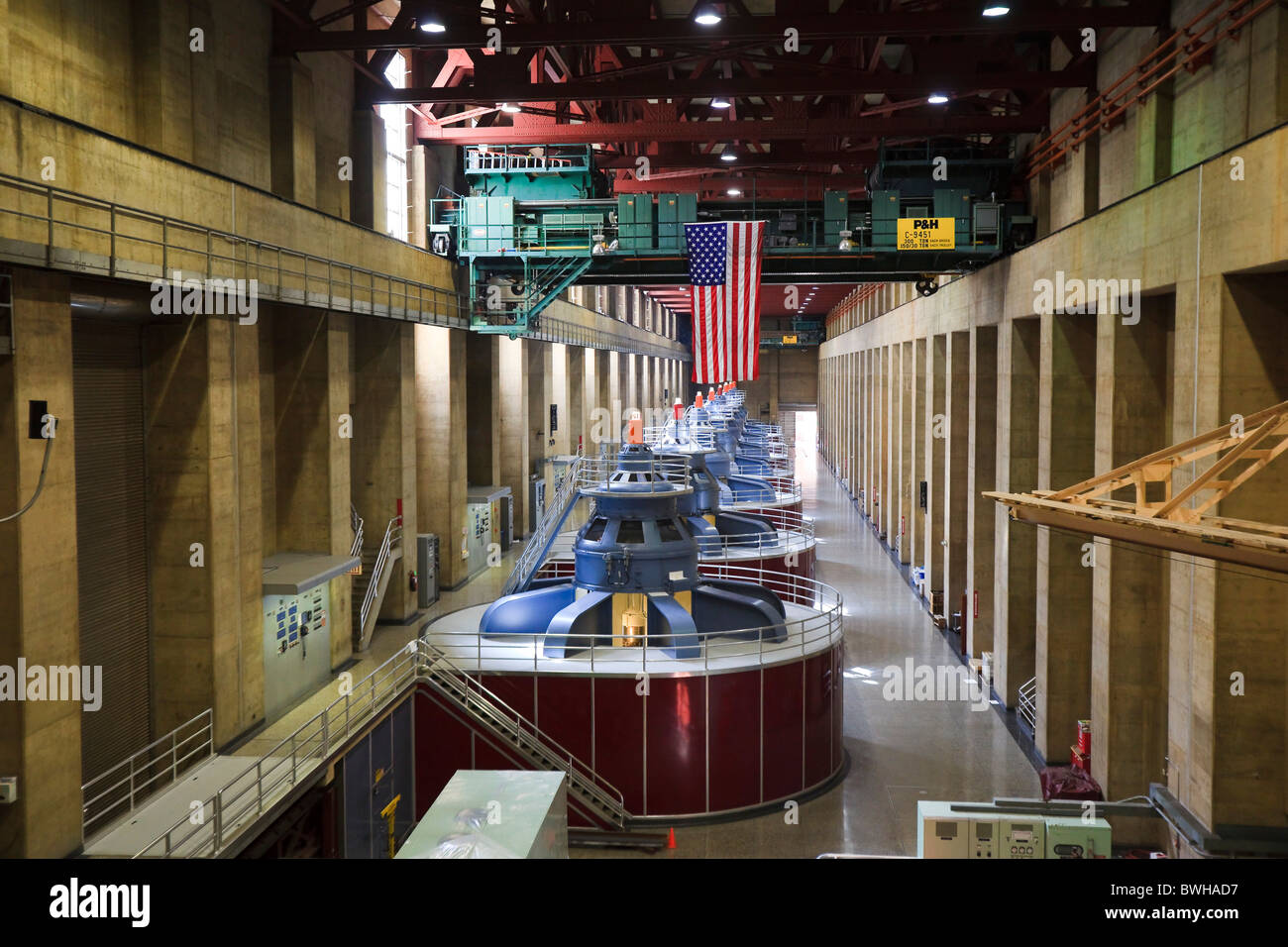 Inside hoover dam hi-res stock photography and images - Alamy