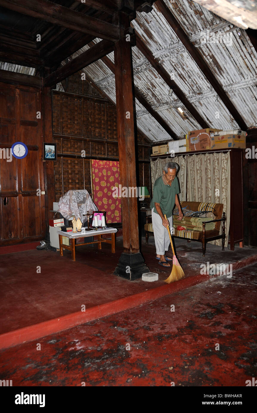 Traditional Javanese dwelling, interior design, near Yogyakarta ...
