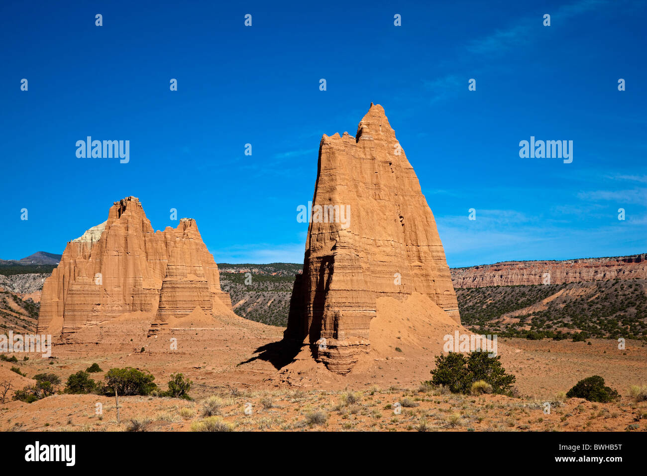 Cathedral Mountain and Needle Mountain, Cathedral Valley, Capitol Reef ...
