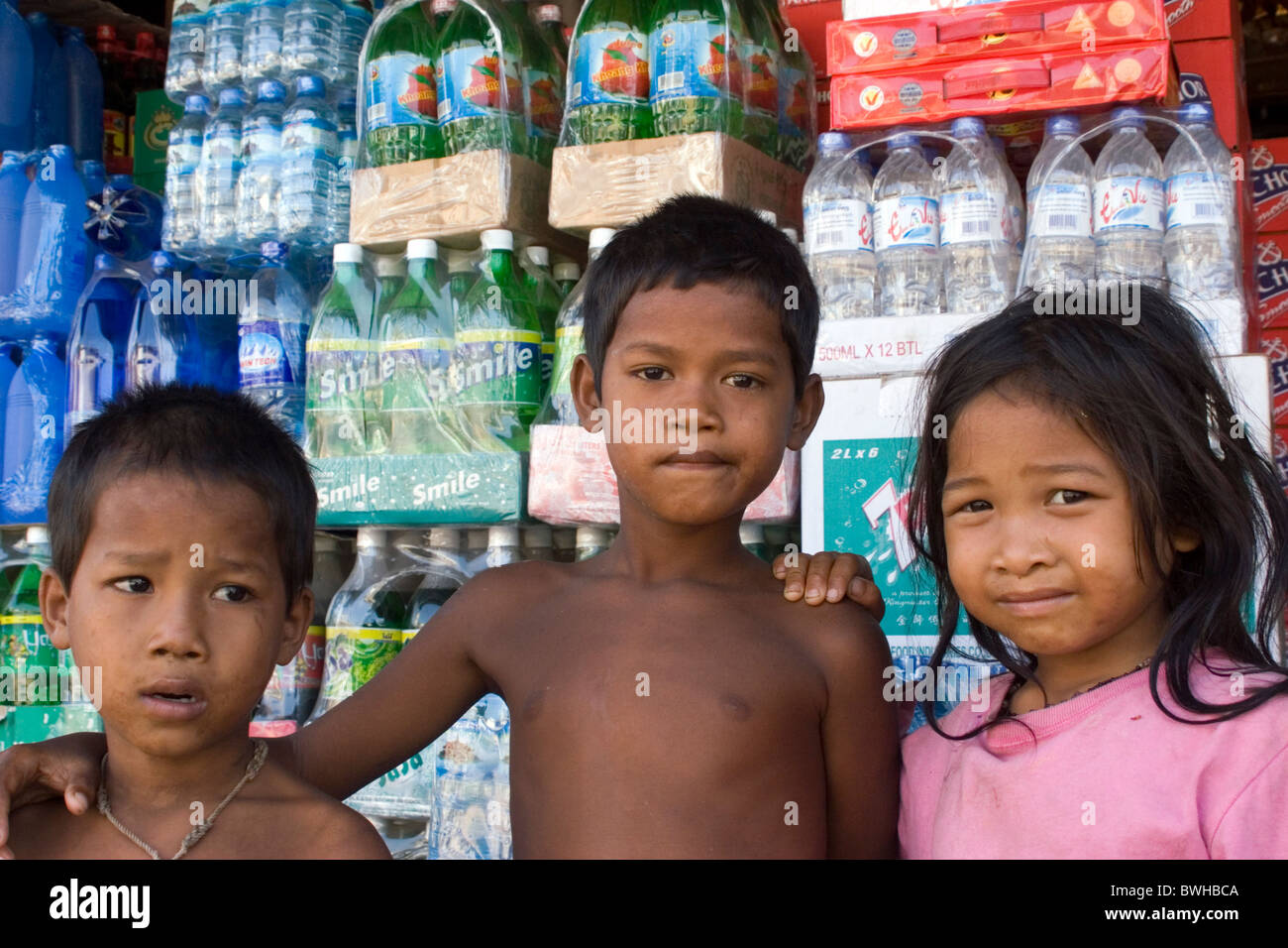 Hungry street children are in need of food on the streets of Kampong ...