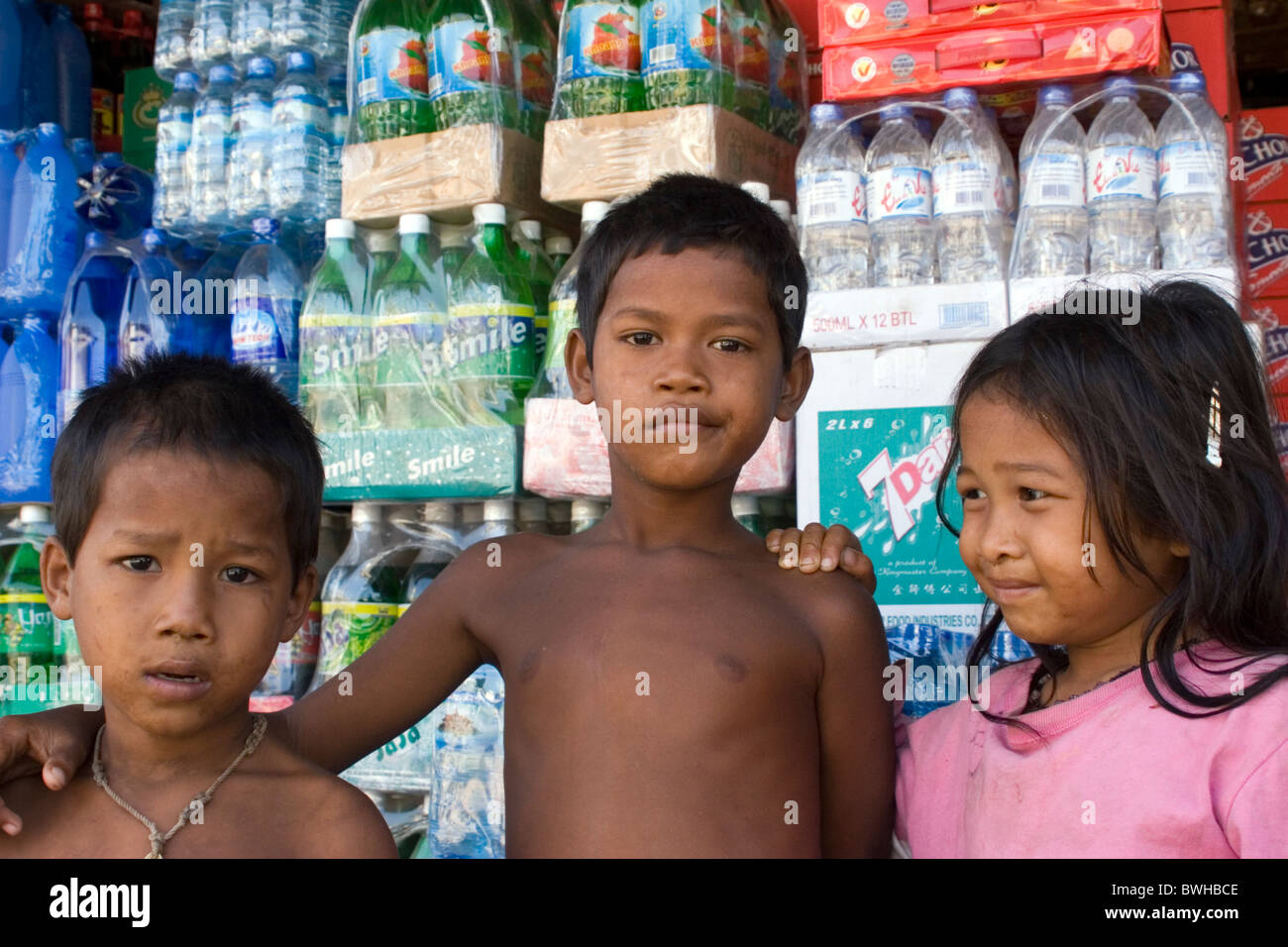 Hungry street children are in need of food on the streets of Kampong ...