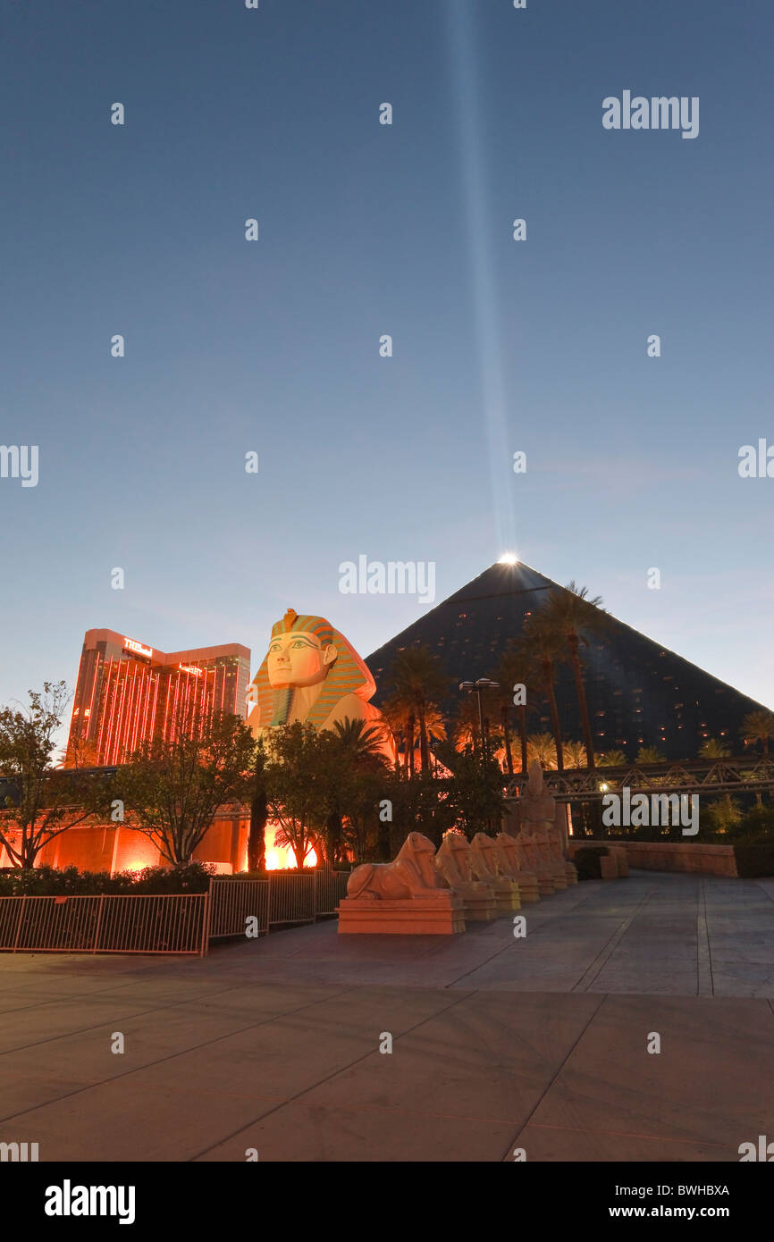 Egyptian mythological creatures hi-res stock photography and images - Alamy