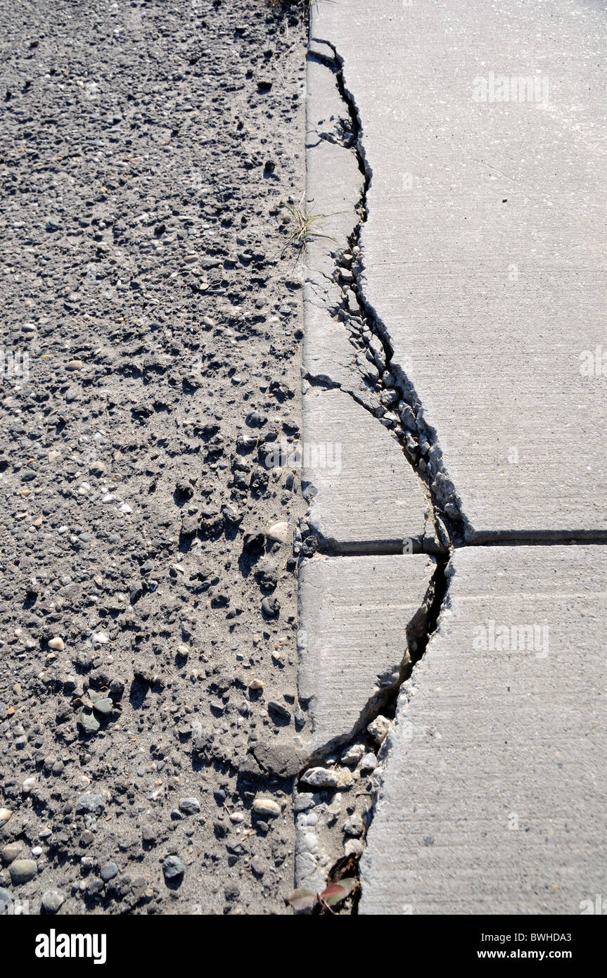 Pavement damaged hi-res stock photography and images - Alamy