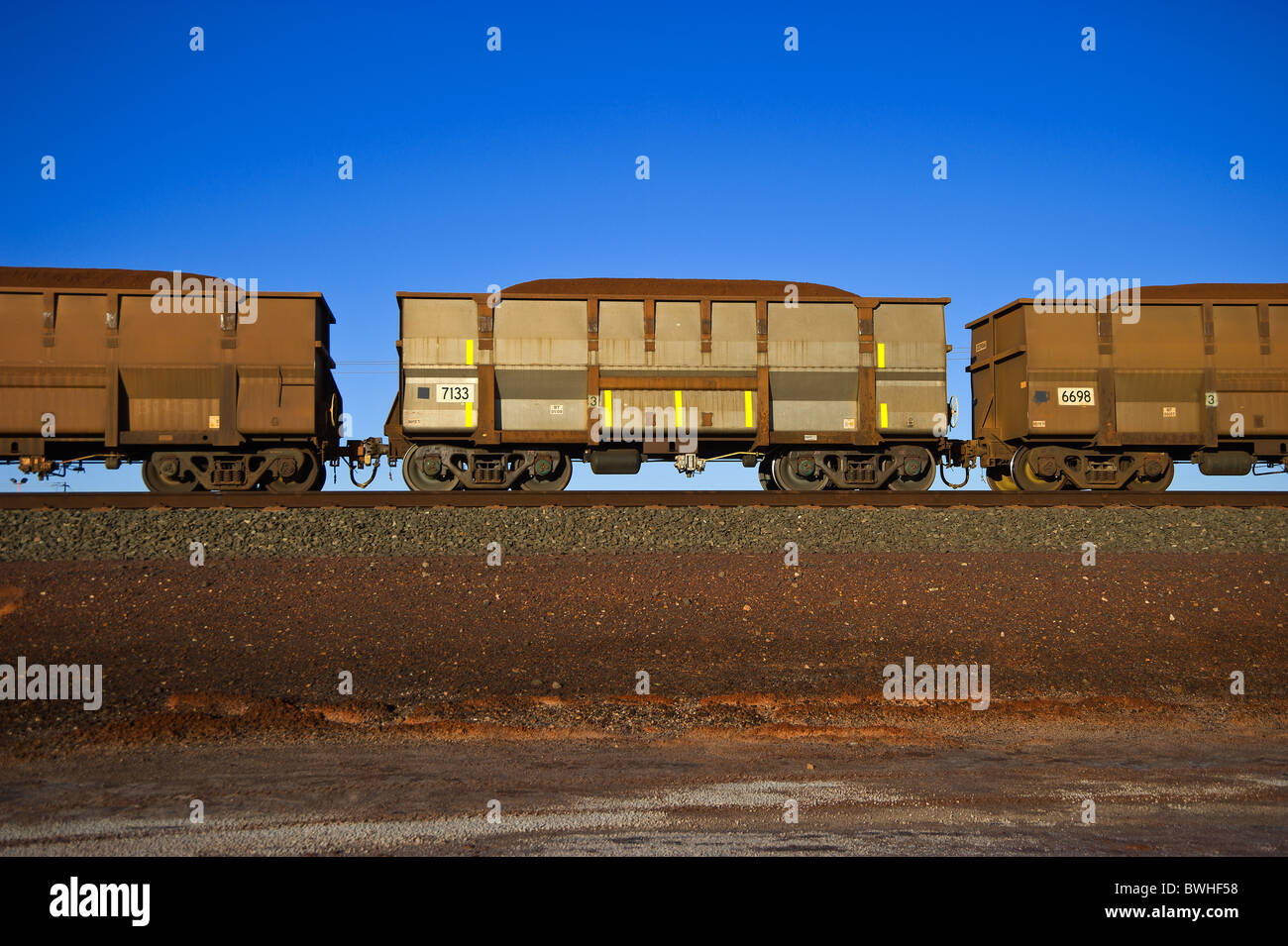 Iron Ore train Pilbara Western Australia Stock Photo: 32961860 - Alamy