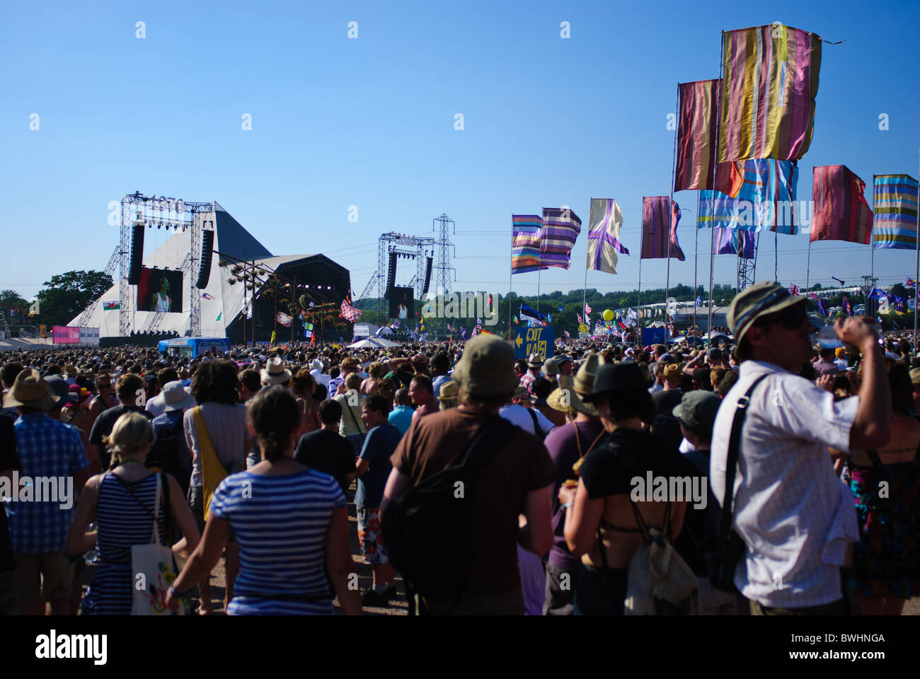 Pyramid stage glastonbury hi-res stock photography and images - Alamy