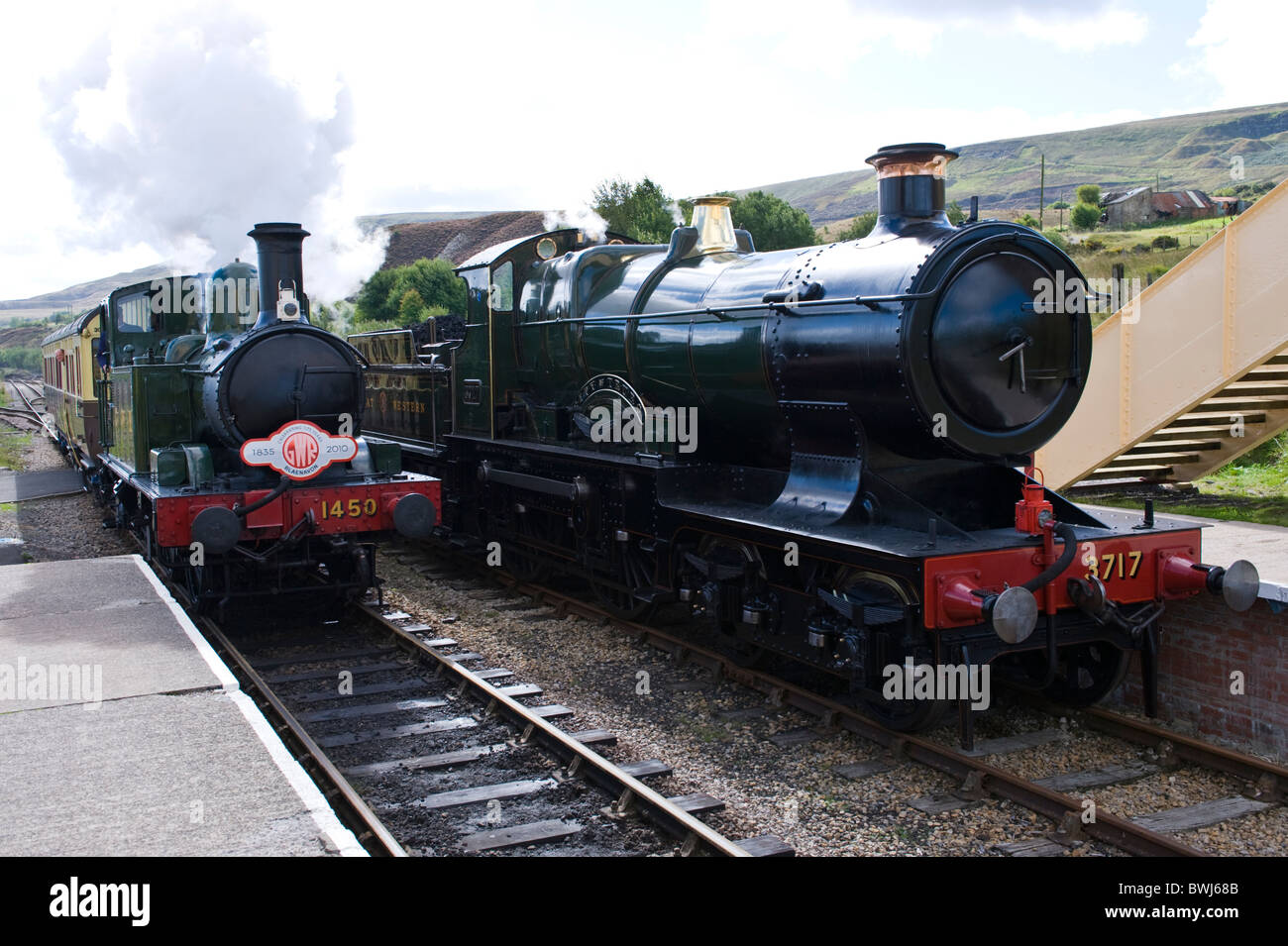 City of Truro 3717 GWR 3700 Class 3440 the first steam engine to ...