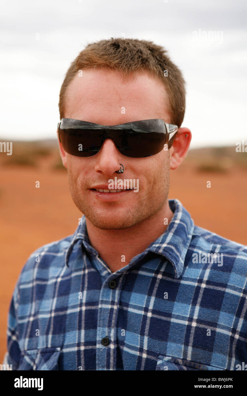 Sturdy farmer on Mount Ive Station, South Australia Stock Photo - Alamy