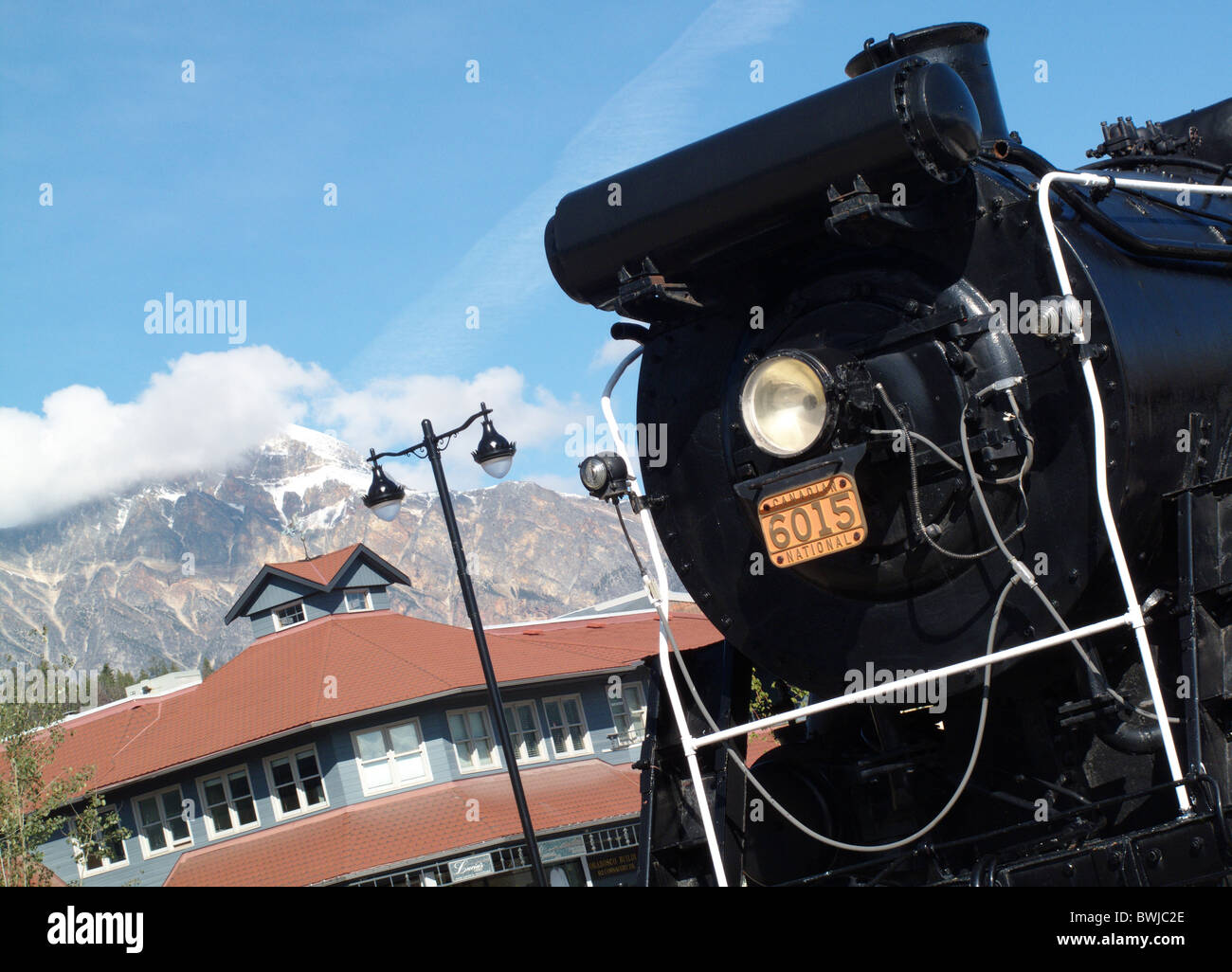 Jasper national park train hi-res stock photography and images - Alamy