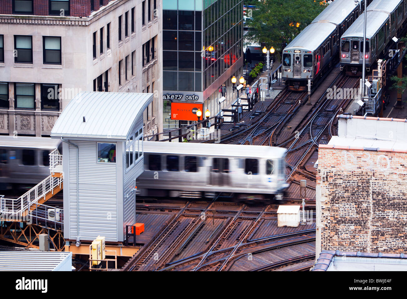 Chicago elevated hi-res stock photography and images - Alamy