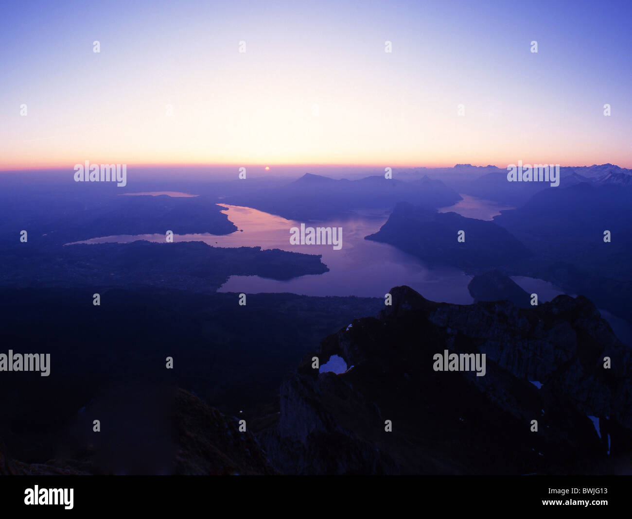 Lucerne lake hi-res stock photography and images - Alamy