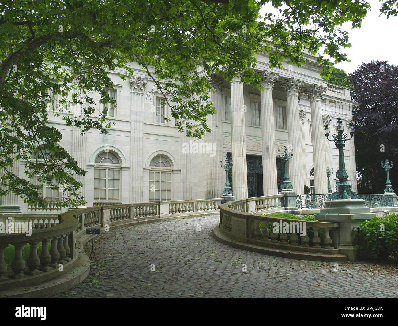 Newport mansions hi-res stock photography and images - Alamy
