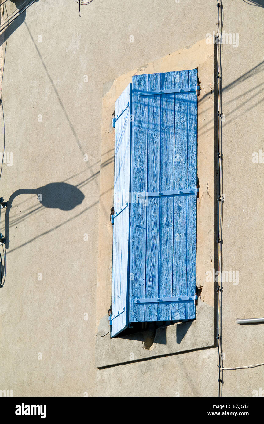 French blue shutter hi-res stock photography and images - Alamy