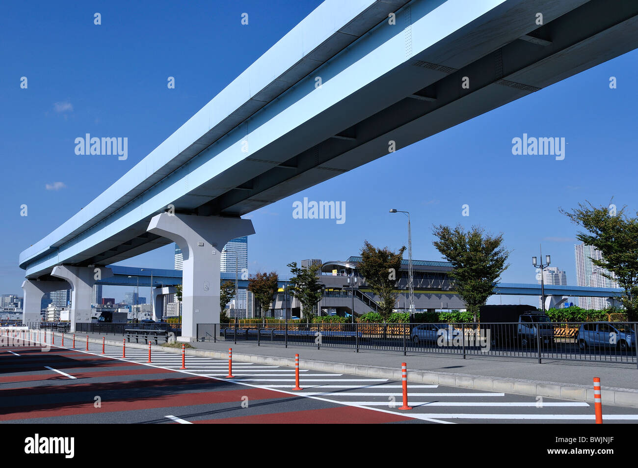 Elevated railway track hi-res stock photography and images - Alamy
