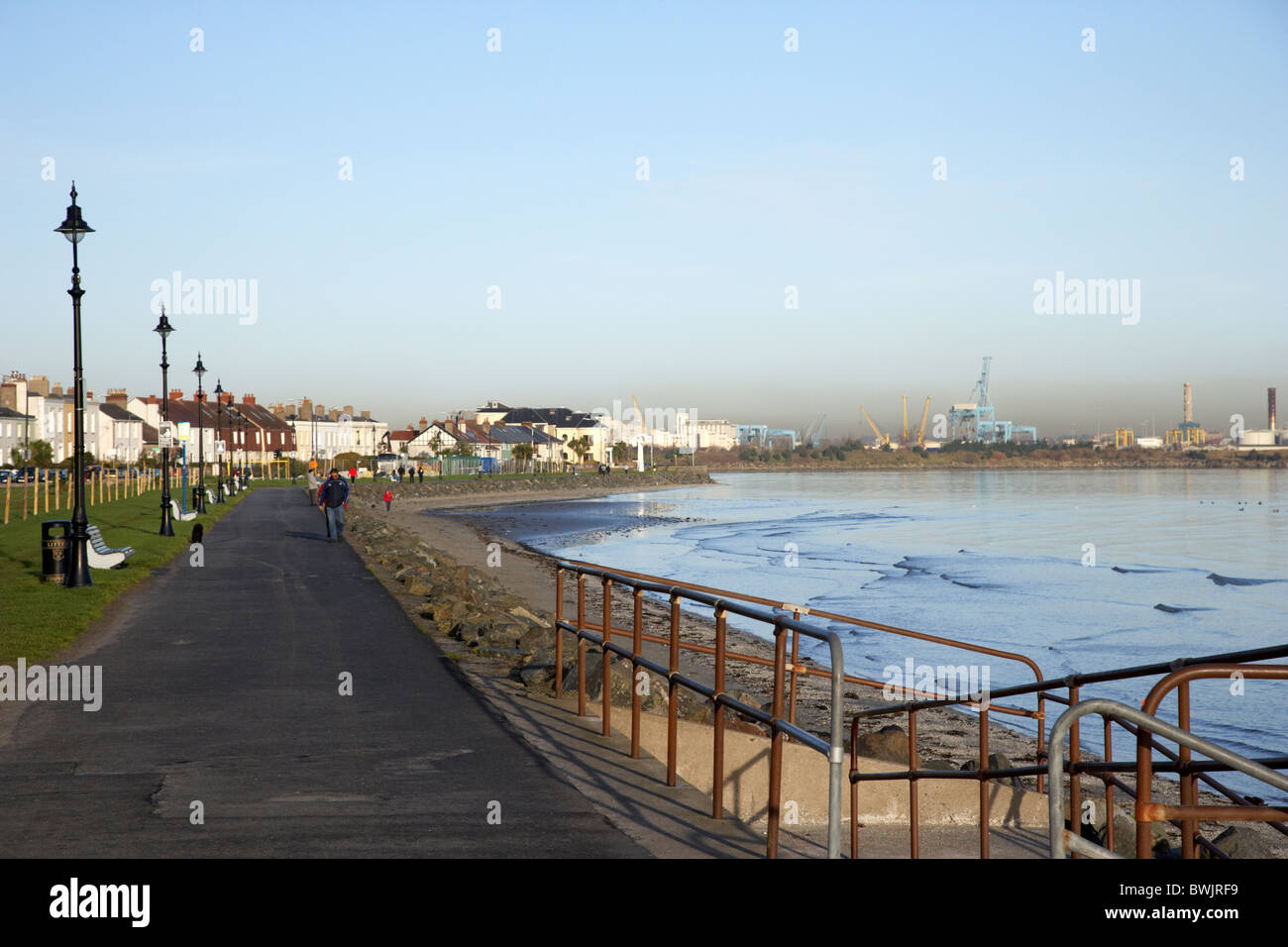 promenade on strand beach at sandymount on Dublin bay republic of ...