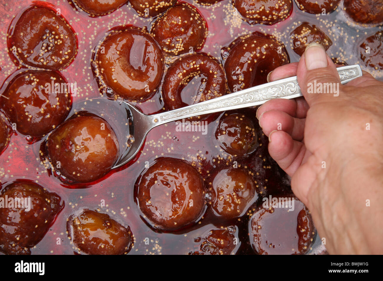 Human fig hi-res stock photography and images - Alamy