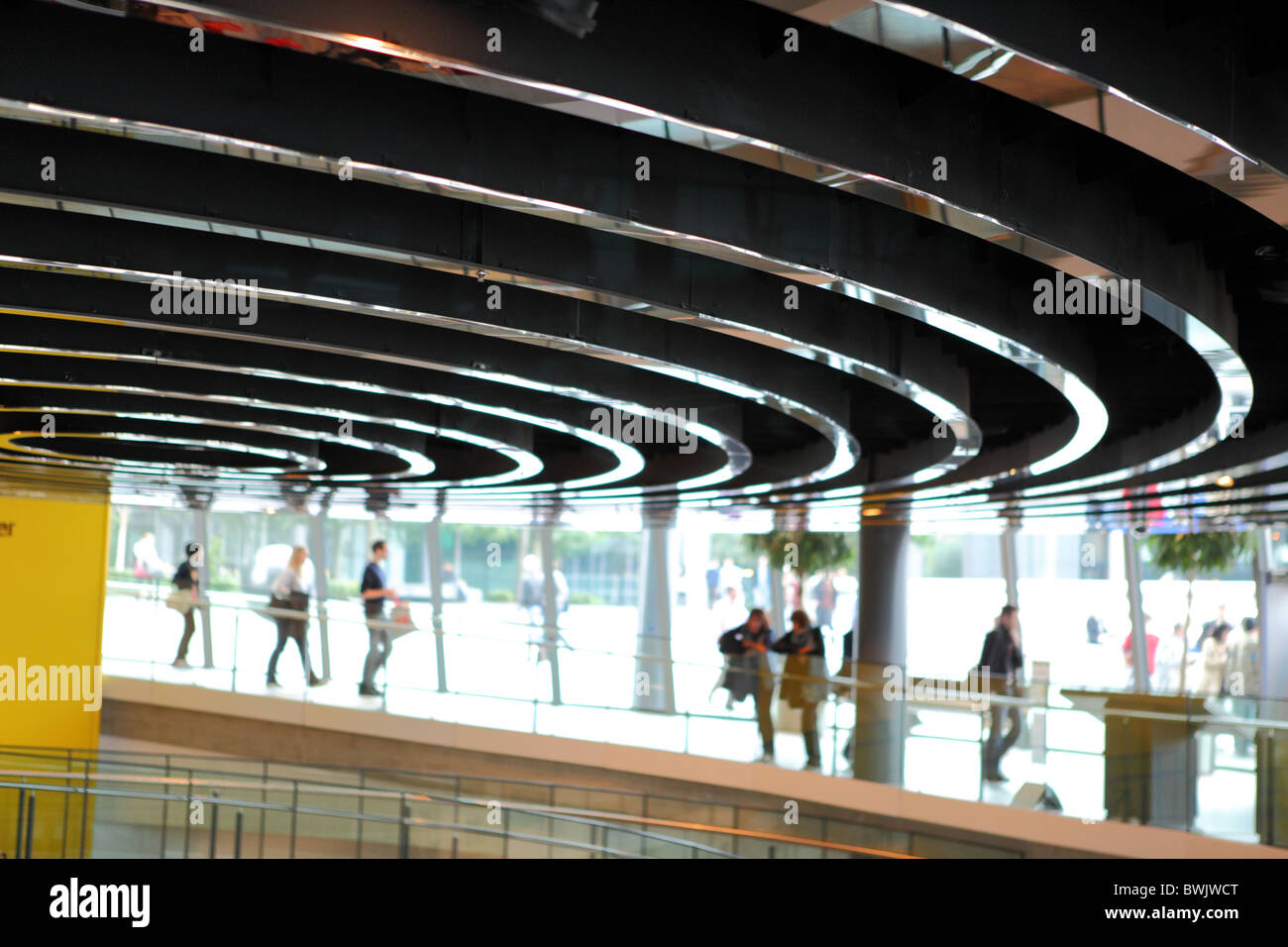 Oval shape building hi-res stock photography and images - Alamy