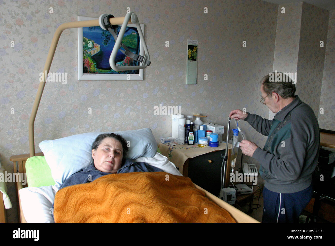 Relative poverty hi-res stock photography and images - Alamy