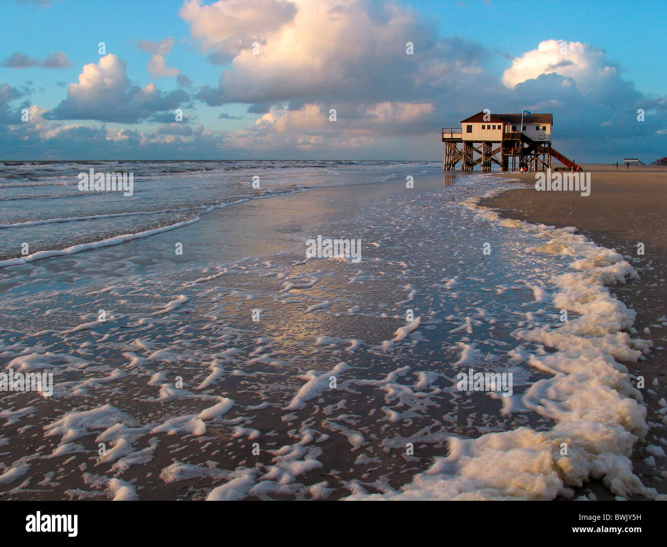North Sea North Sea coast lake box building on stilts Bohler beach ...