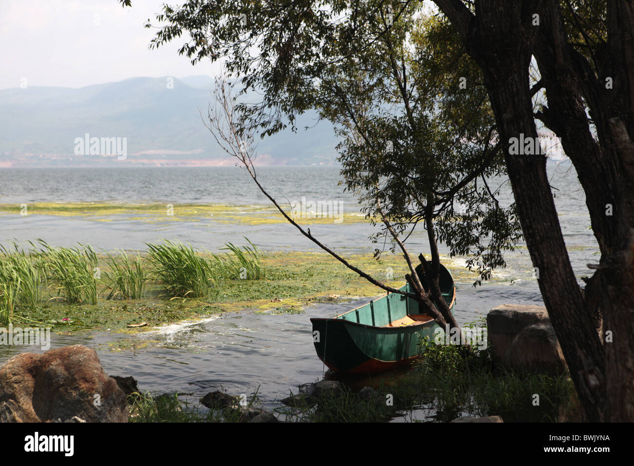 View of Erhai Lake, Dali, Yunnan Province in China Stock Photo - Alamy