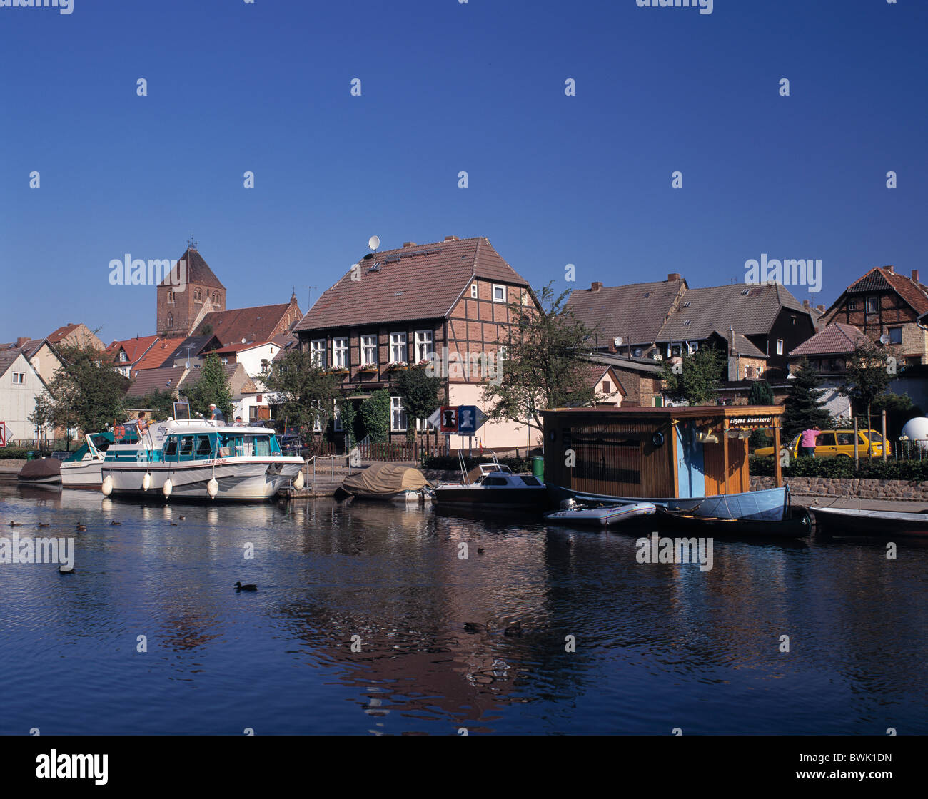 River elde hi-res stock photography and images - Alamy
