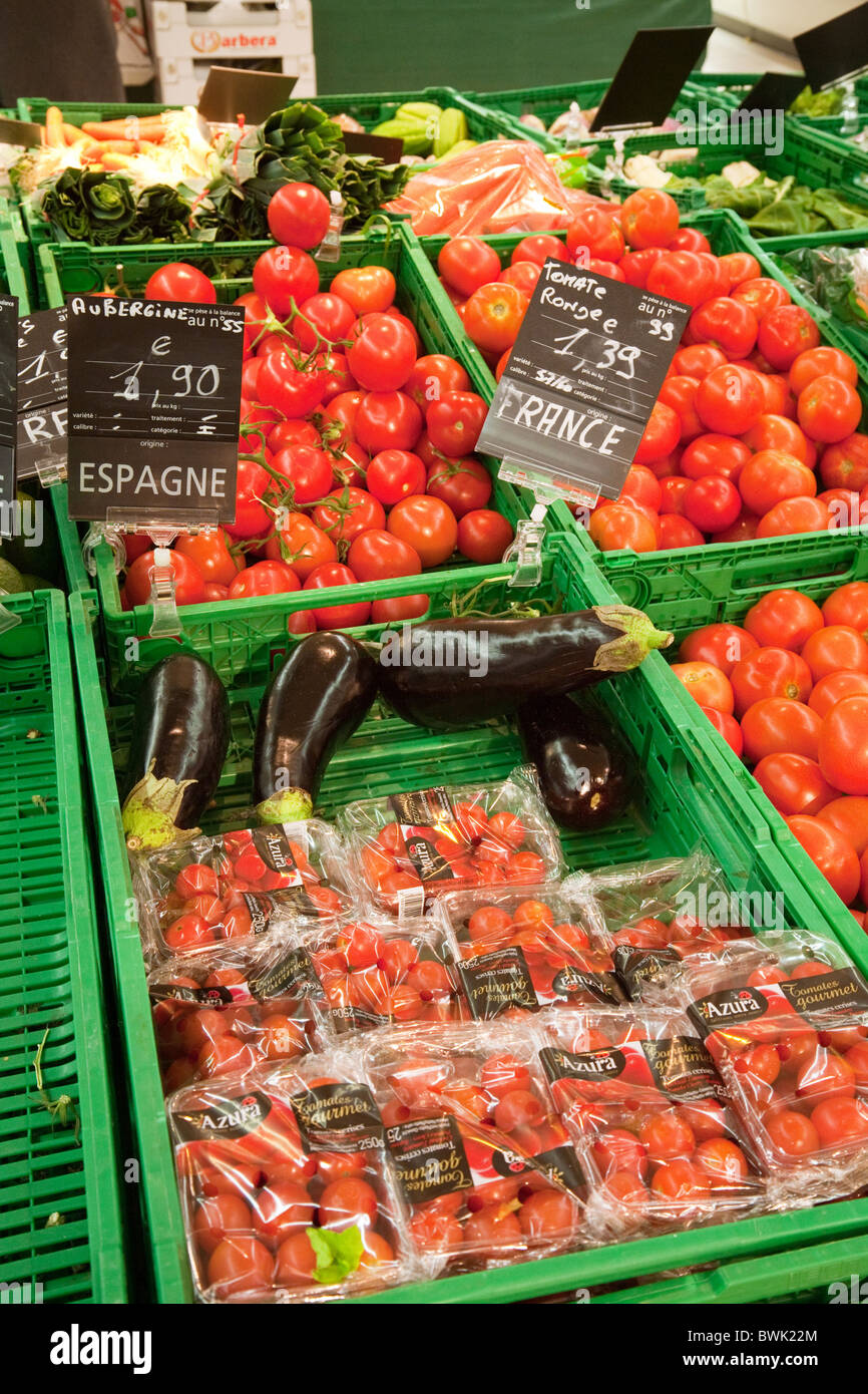 Grocery store shopping france hi-res stock photography and images - Alamy
