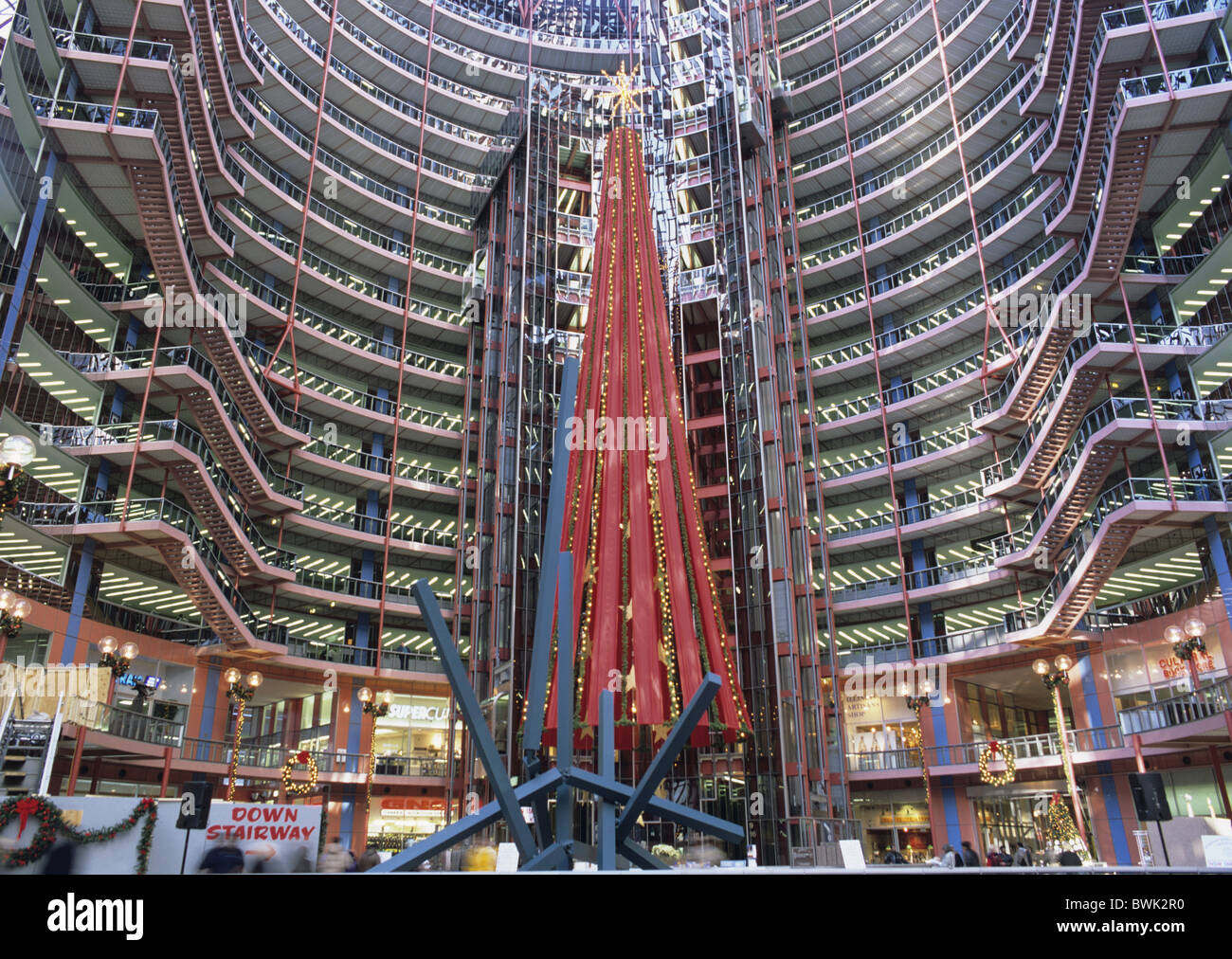 James r thompson center architecture hi-res stock photography and ...