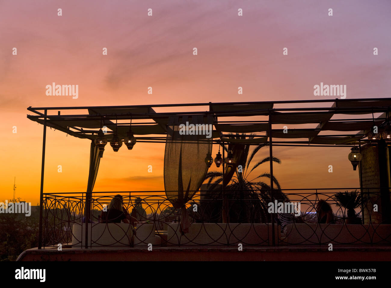 Marrakesh café arabe hi-res stock photography and images - Alamy