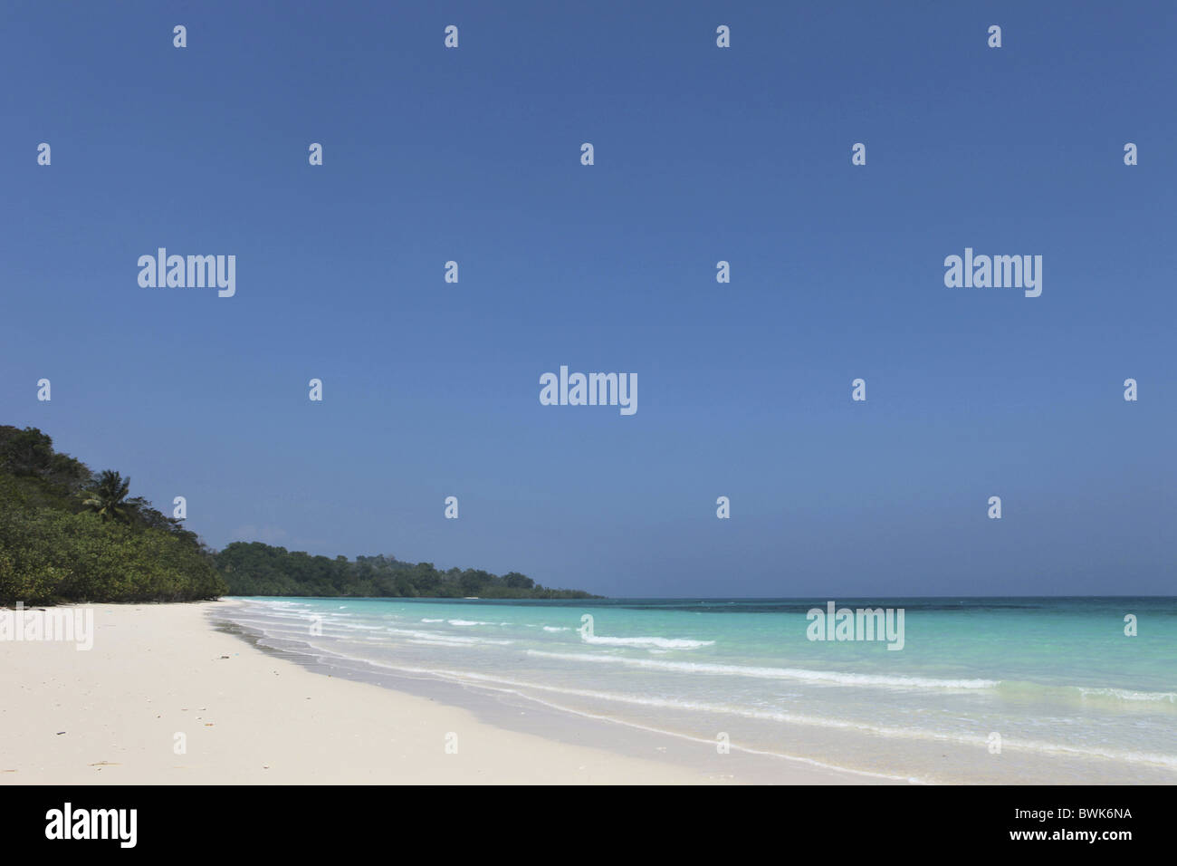 Middle islands passage hi-res stock photography and images - Alamy