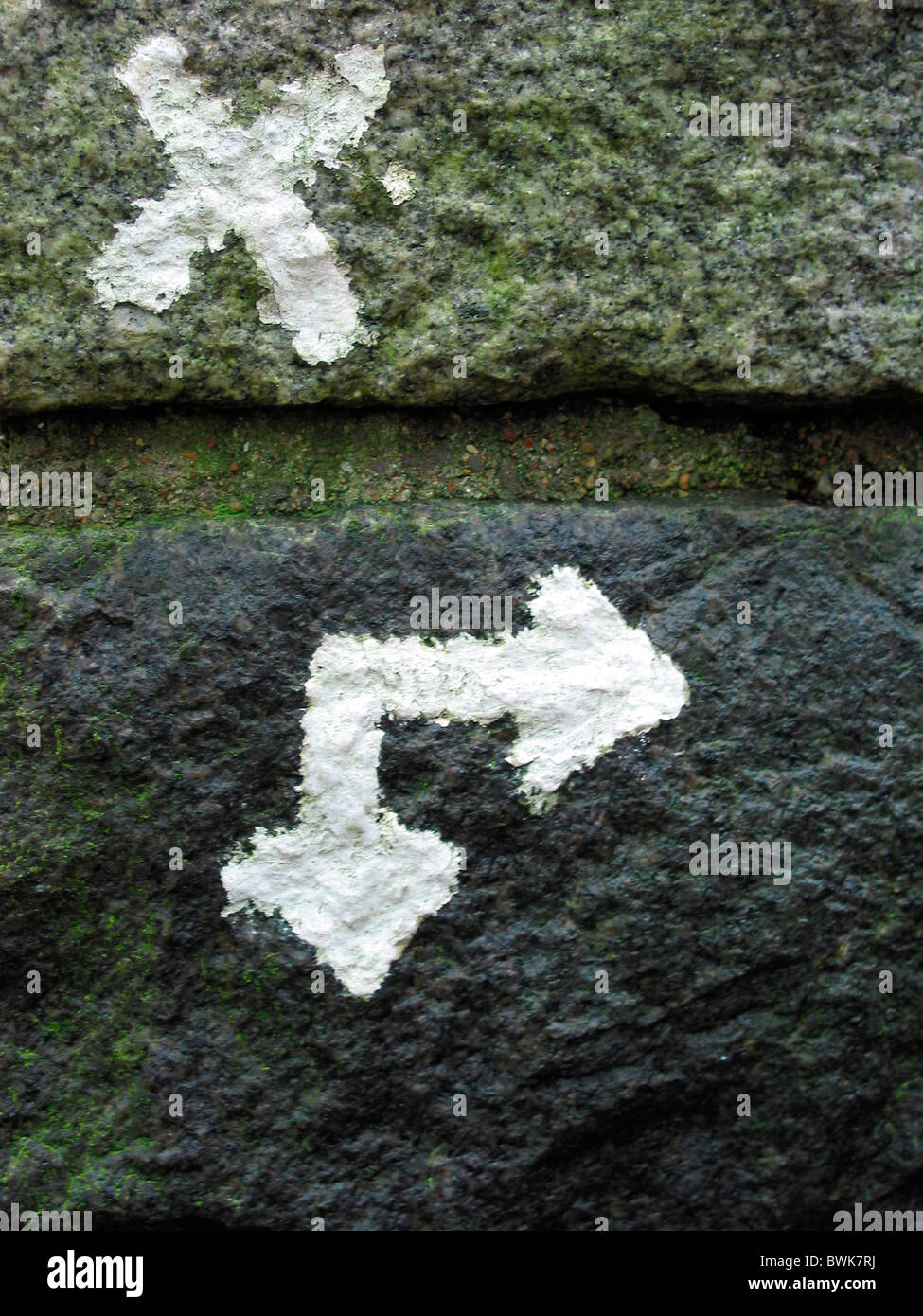 cross arrow arrows white mark ground mark tip indication symbol asphalt ...