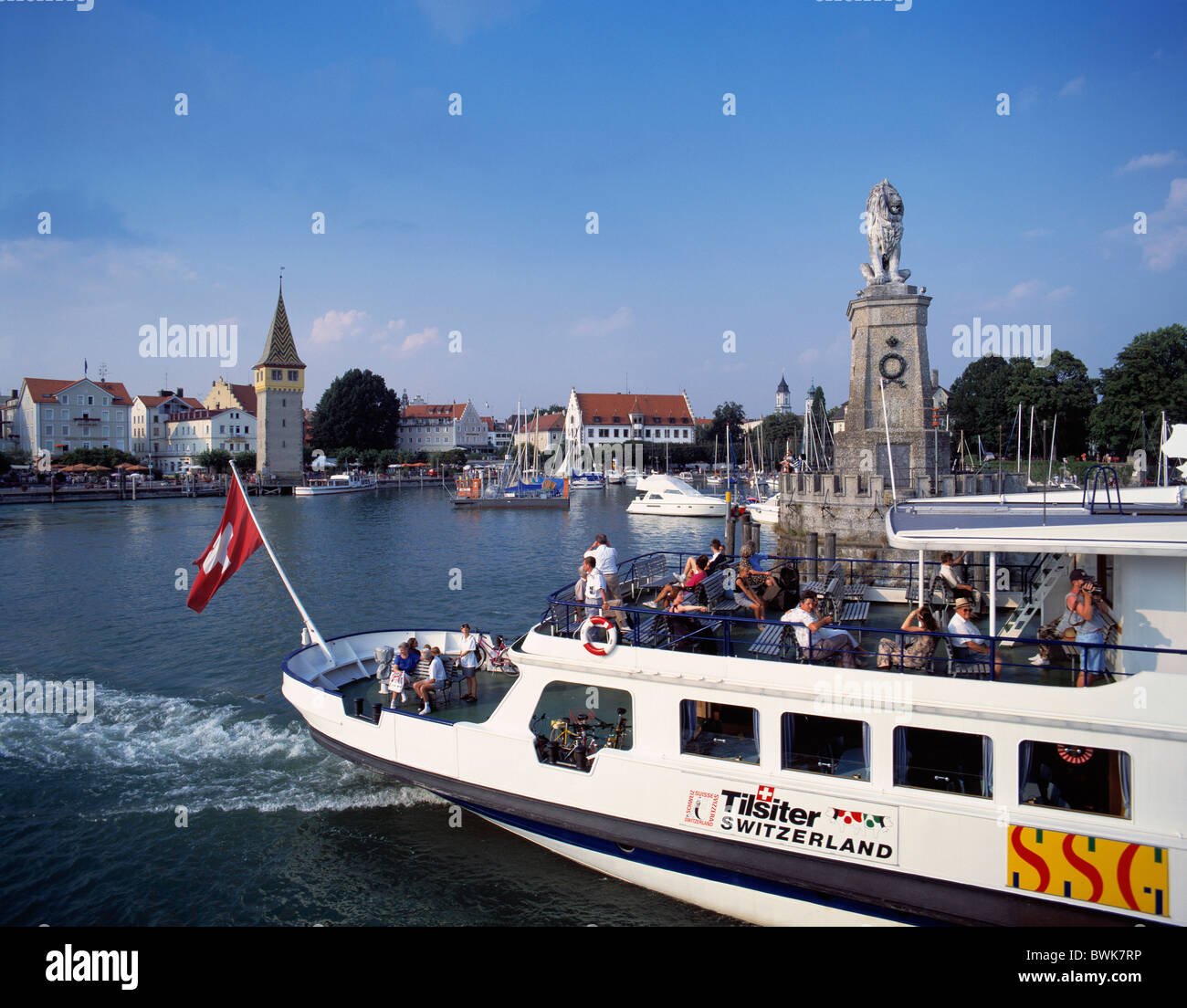 Lindau harbor ship Mangturm harbor mole seaport statue Bavarian lion ...