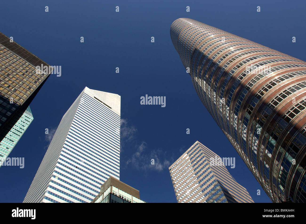 Citygroup centre and Lipstick Building skyline skyscraper sky Midtown ...